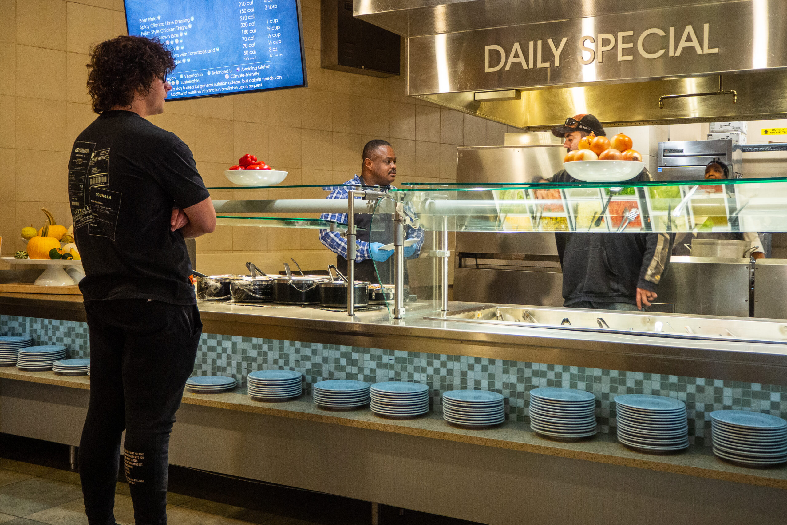 West Village Dining Hall To Stay Open Later Monday Through Thursday West Village Dining Hall To Stay Open Later Monday Through Thursday