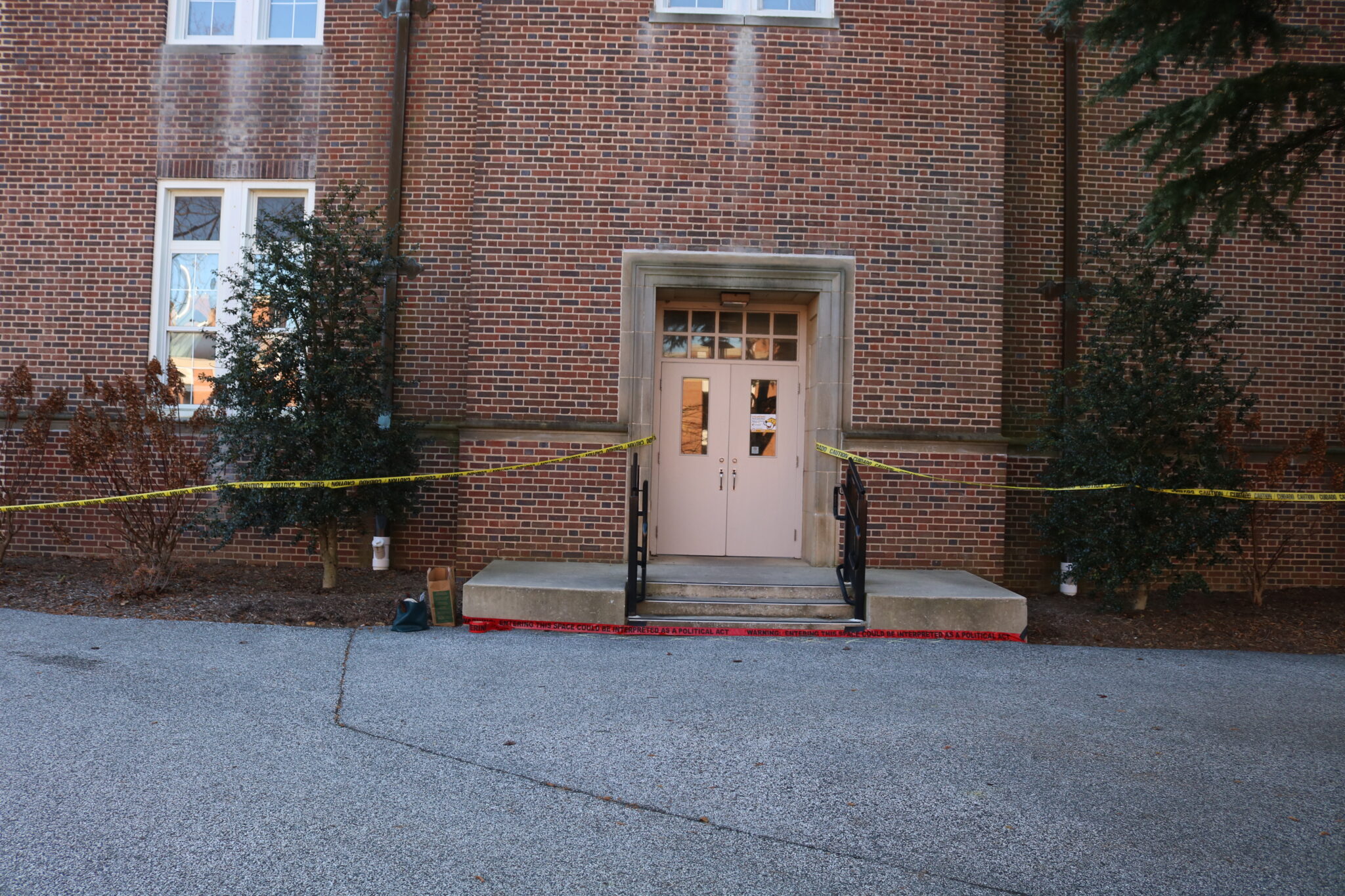 Towson holds dedication ceremony for Vatz auditorium; protests occur