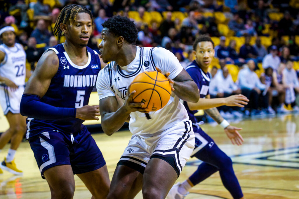 Sekou Sylla signs contract to play professional basketball in Australia