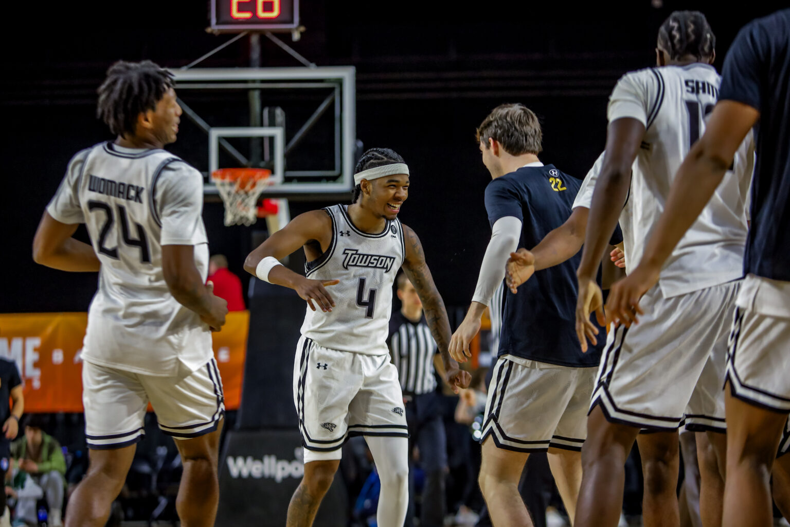 Second-Half Surge Lifts Towson Over Loyola in Season Debut